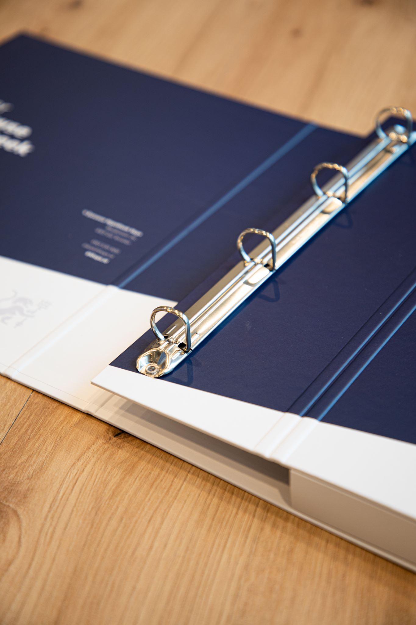 Custom-made box binders for perfect storage and presentation